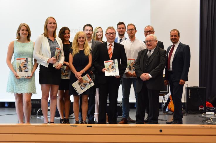 592 Absolventen feiern Graduierung an der Jade Hochschule