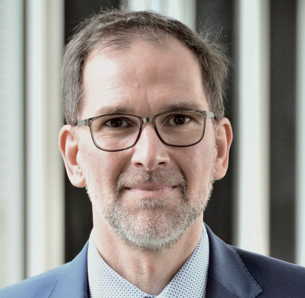 Besinnliche Feiertage und einen guten Rutsch ins Jahr 2024