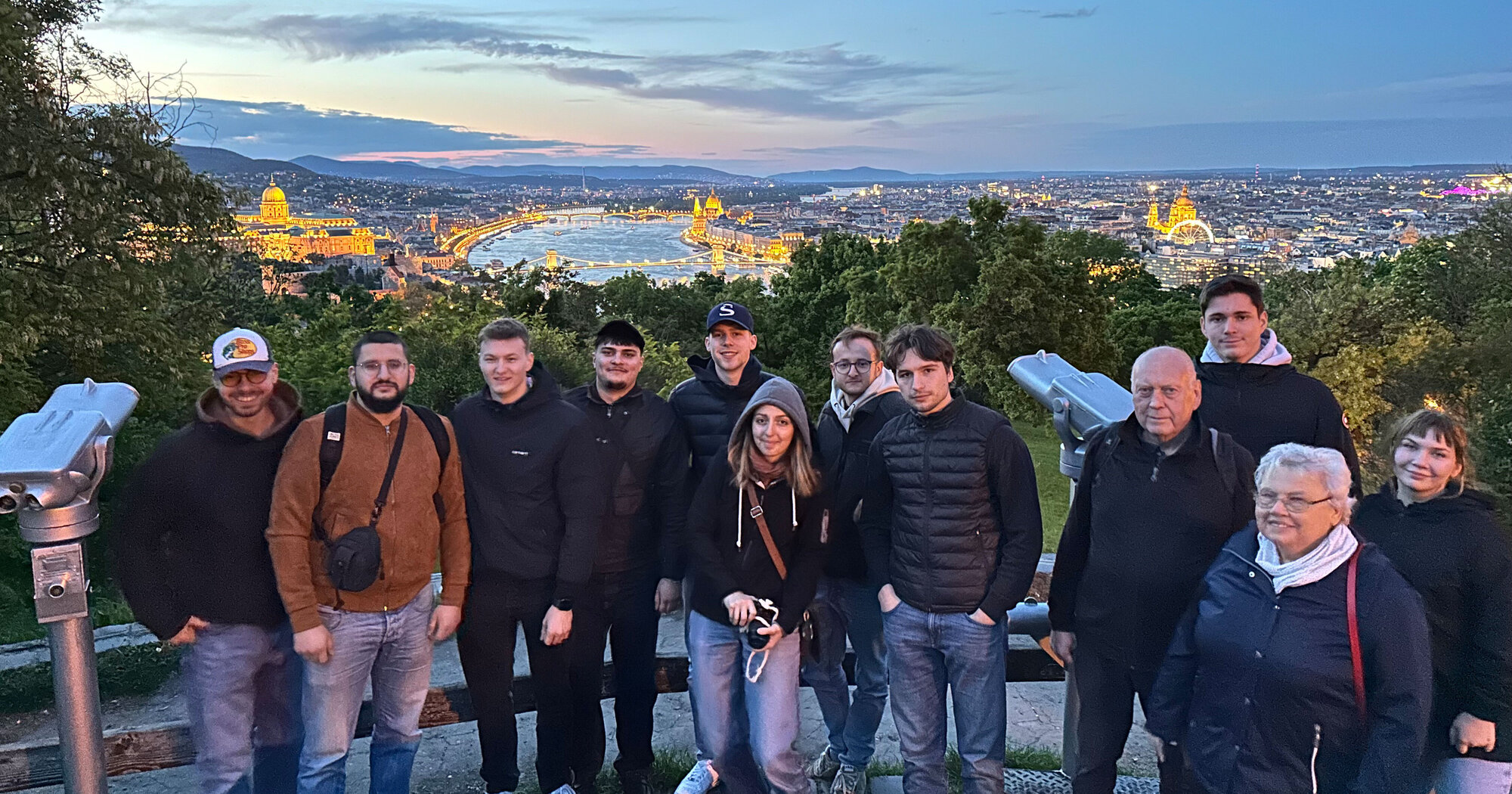 Zwischen Kettenbrücke, Rubiks-Cube und Industrie 4.0