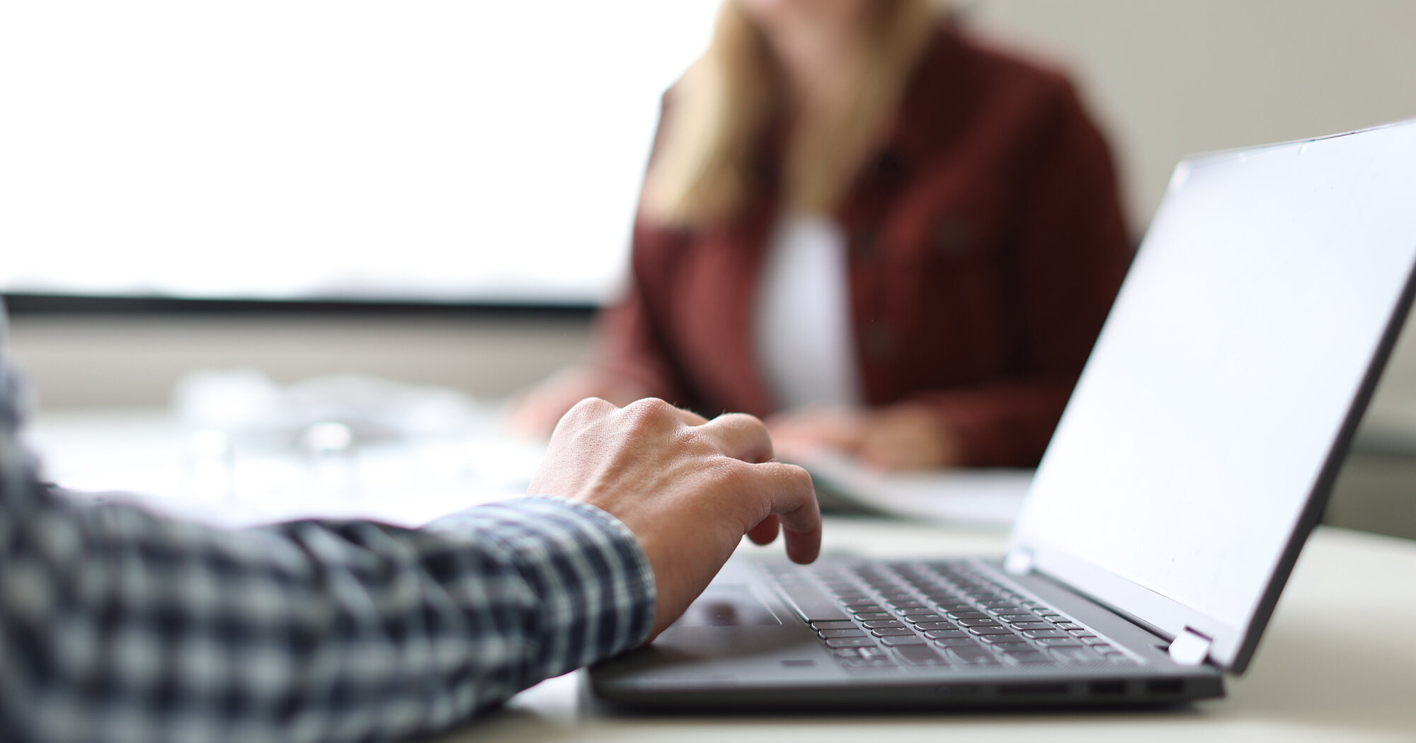 Jade Hochschule führt datenschutzkonformes KI-Interface ein